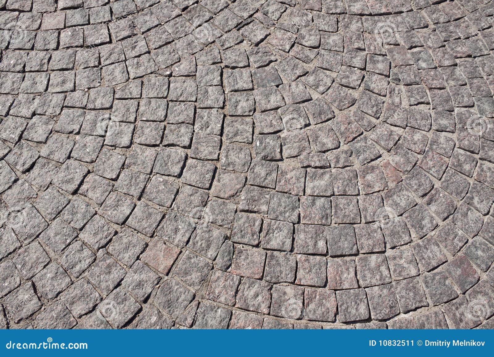 Route de pavé rond image stock. Image du brique, galet - 10832511