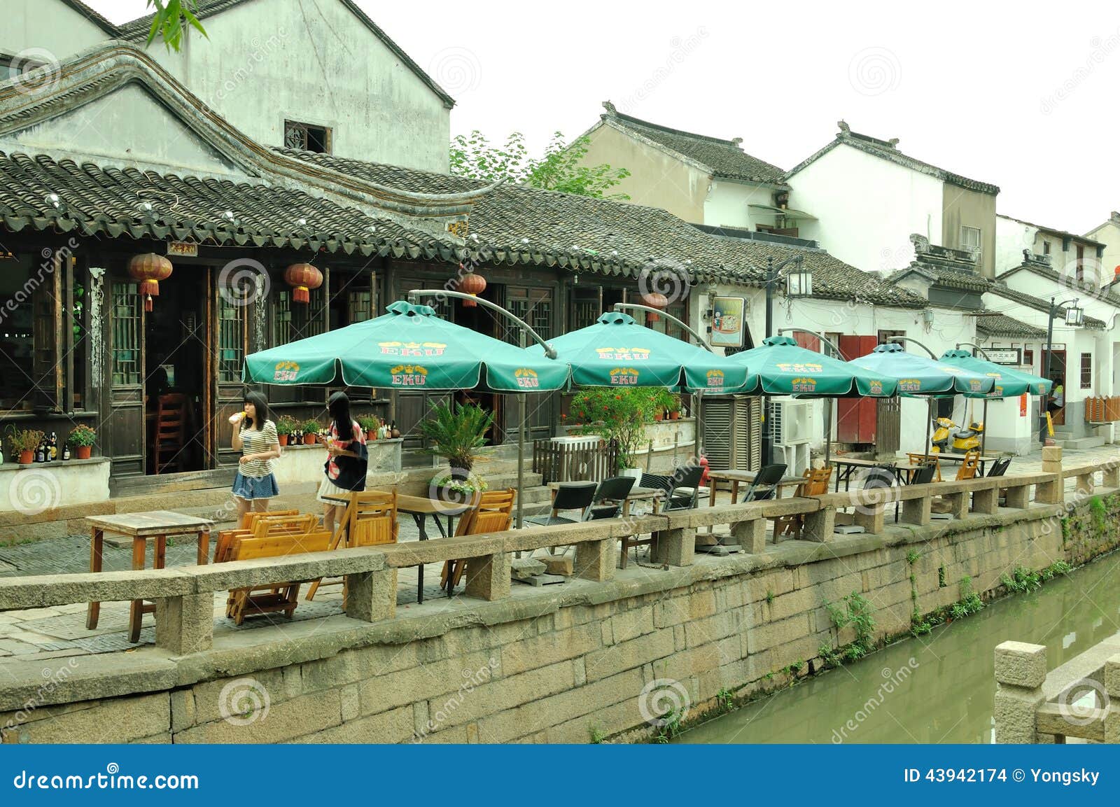 Route de Pingjiang image stock éditorial. Image du aspect - 43942174