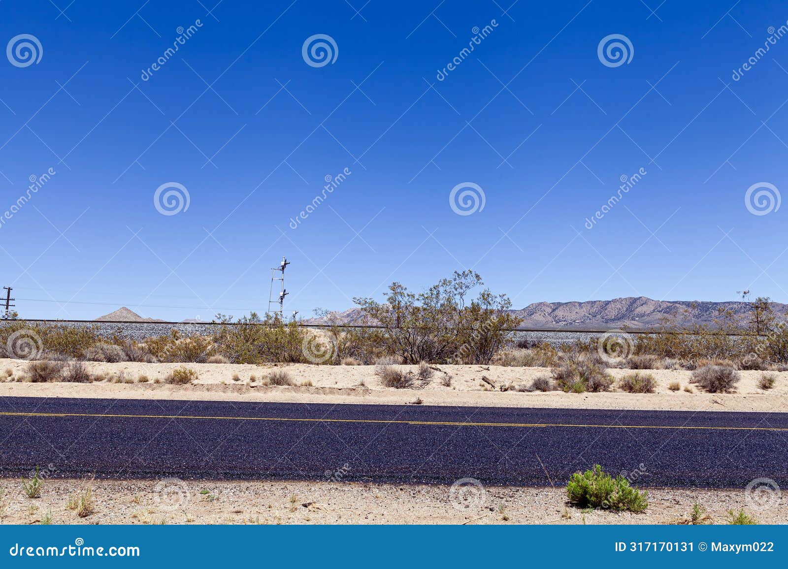 Route in the Desert - Side View Stock Image - Image of asphalt, road ...