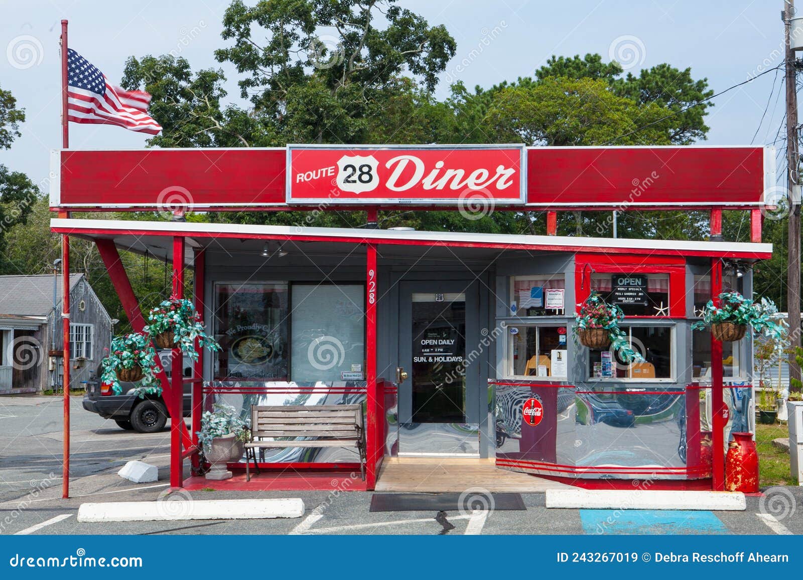 Route 28 Diner Cape Cod editorial stock image. Image of label - 243267019