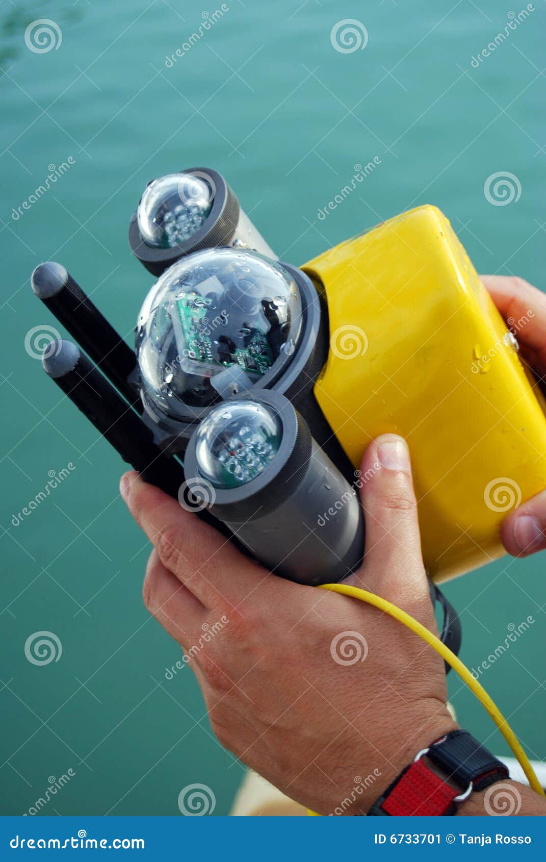 Rov stock image. Image of underwater, wires, wire, industry - 6733701