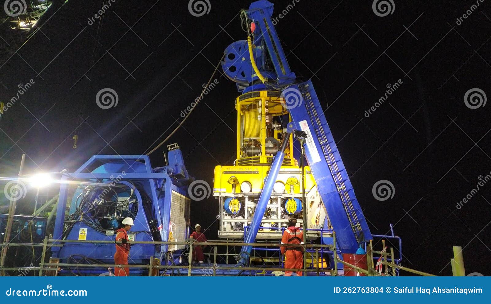 ROV, TMS, LARS, and Winch for Subea Operation Editorial Stock Image ...