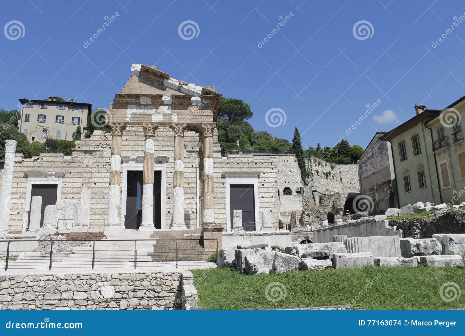 Rovine fotografia stock. Immagine di giorno, esterno - 77163074