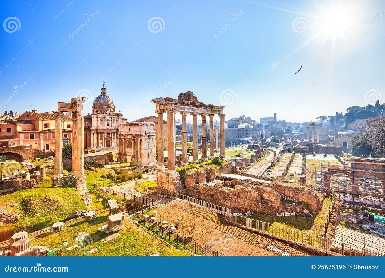 Rovine Romane a Roma, Tribuna Fotografia Stock - Immagine di vecchio ...
