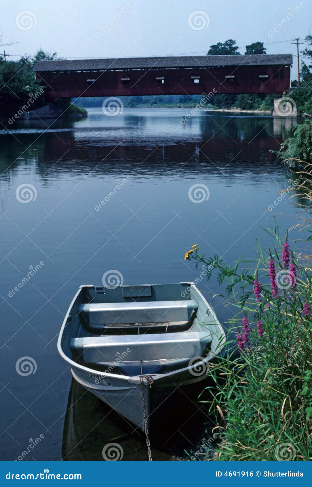 Row Boat Picture. Image: 4691916