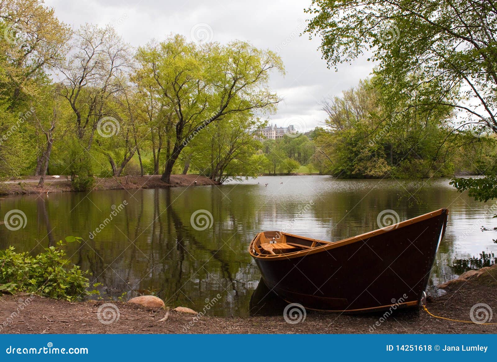 Row Boat On Lake Royalty Free Stock Photos - Image: 14251618