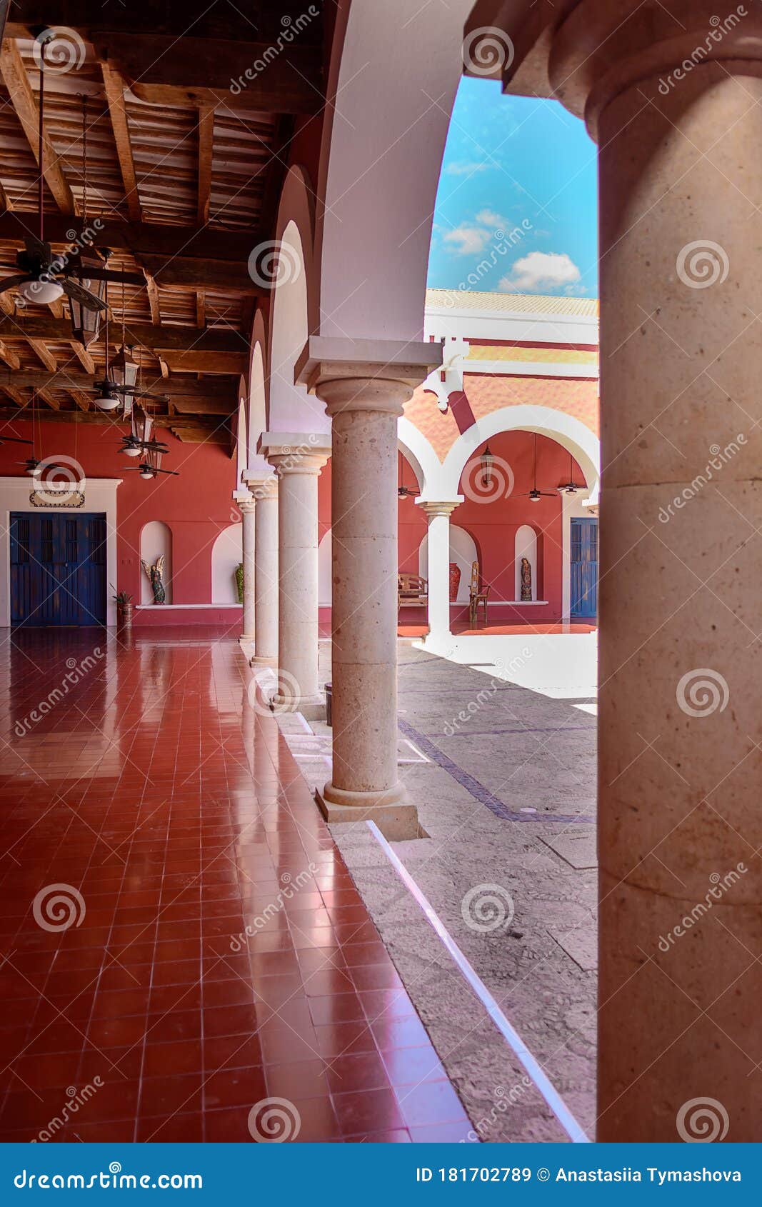 A Row of Columns in a Mexican Hacienda Stock Image - Image of hacienda ...