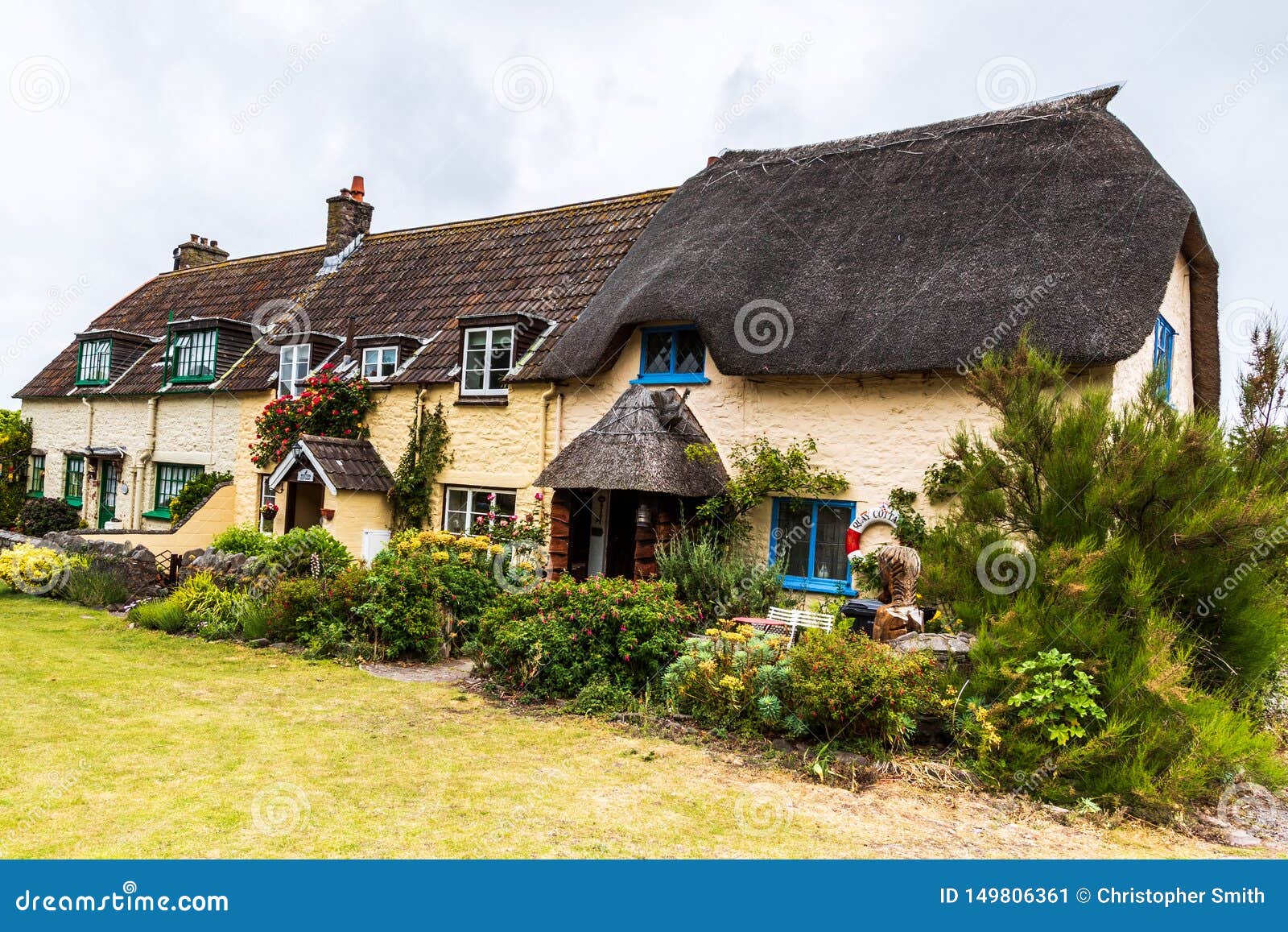 A row of cottages editorial photo. Image of english - 149806361