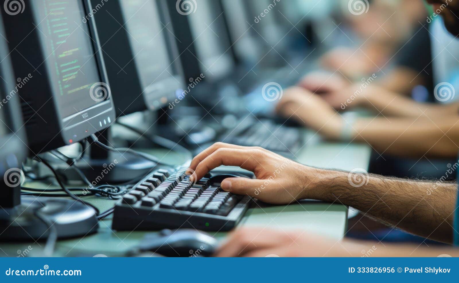Row of Diverse Group of Multi-Ethnic People Works on PC. Office Team of ...