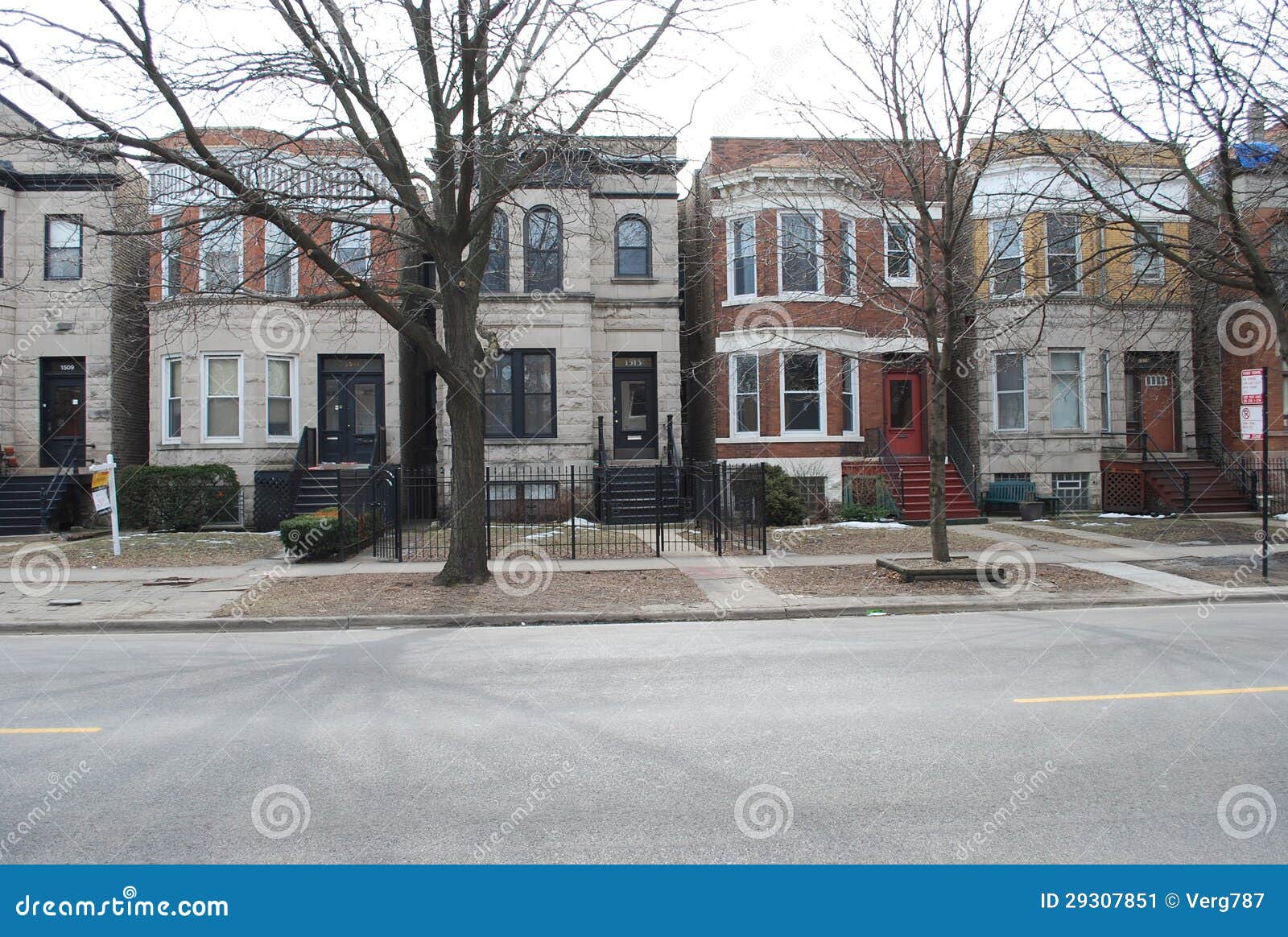Row of duplex builds stock image. Image of chicago, tree - 29307851