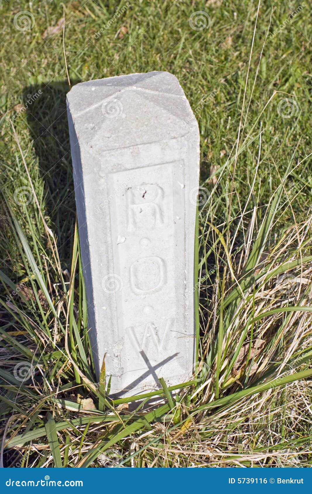 ROW monument stock photo. Image of street, land, point - 5739116