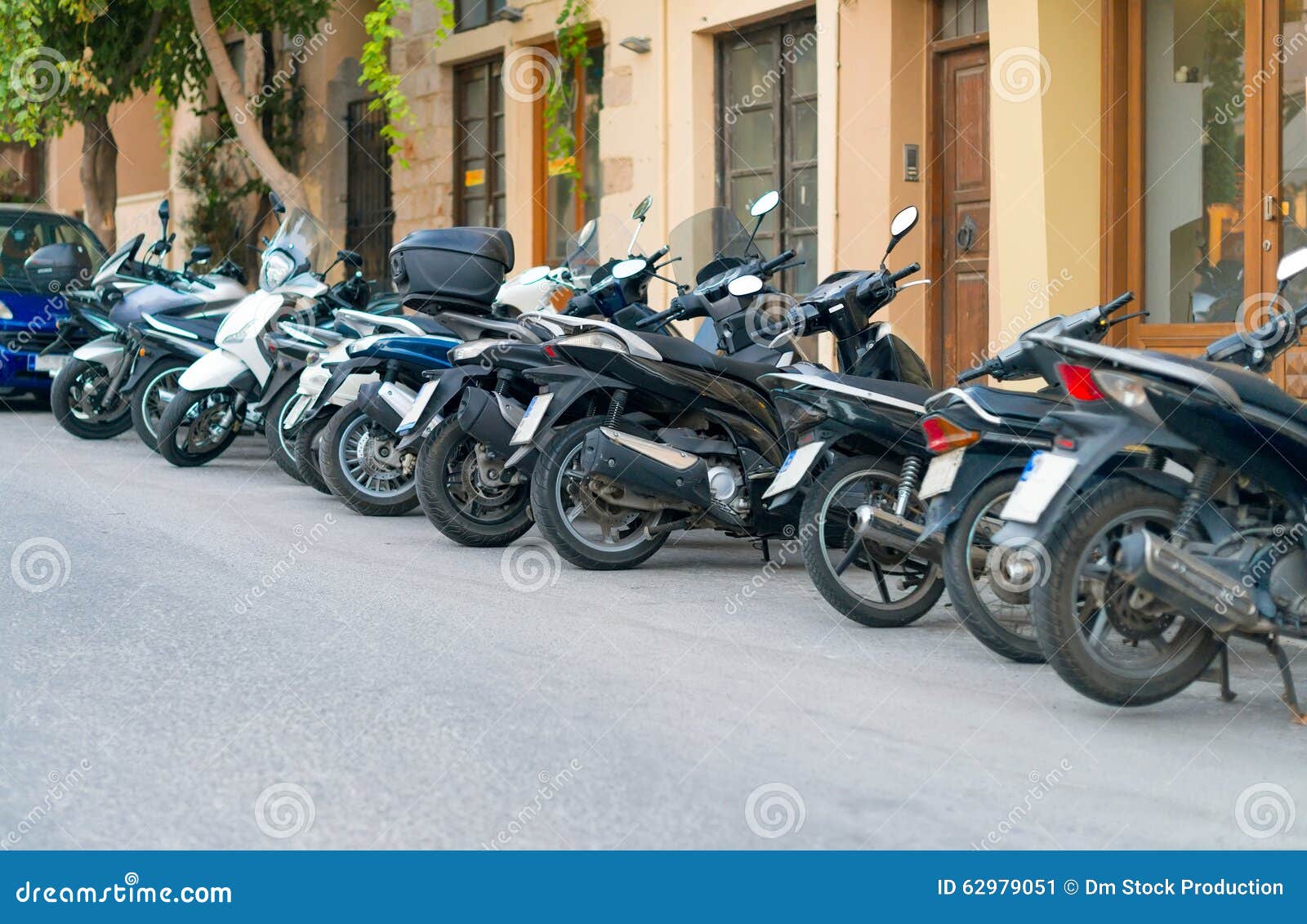 Row of motorcycles. stock image. Image of park, choice - 62979051