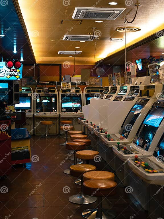 Row of Retro Arcade Machines in Osaka. Editorial Stock Photo - Image of ...