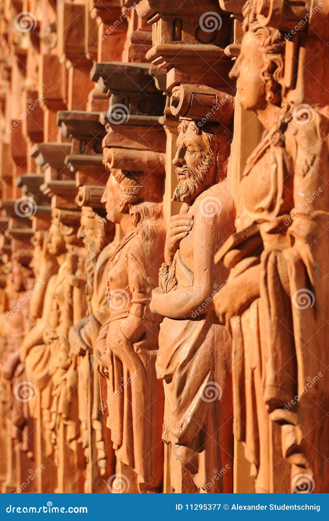 Row of statues no.2 stock image. Image of fortress, austria - 11295377