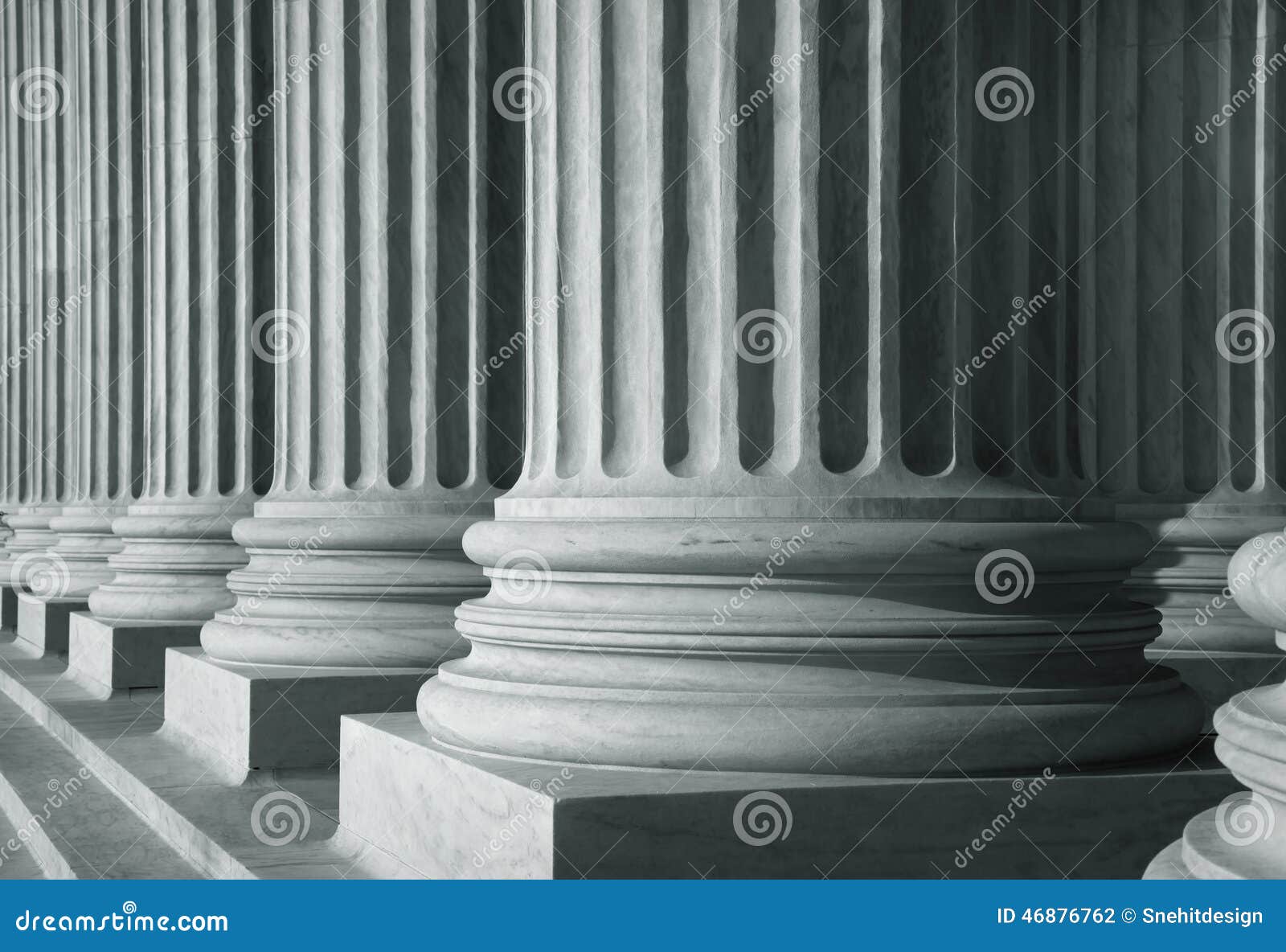 Tall Red Pillars And Doors Of Historic Yakushi-ji Temple In Nara, Japan ...