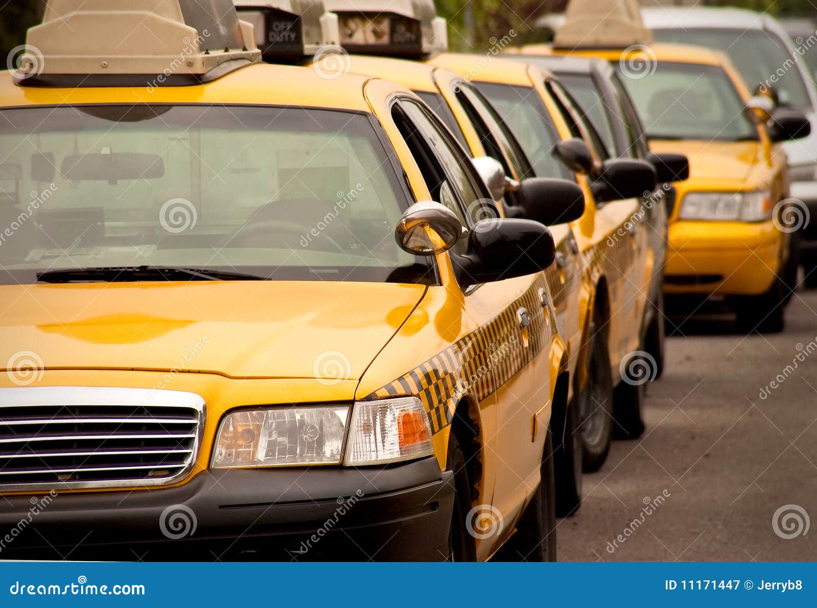 Taxi Cabs Waiting For Passengers. Yellow Taxi Sign On Cab Cars. Taxi ...