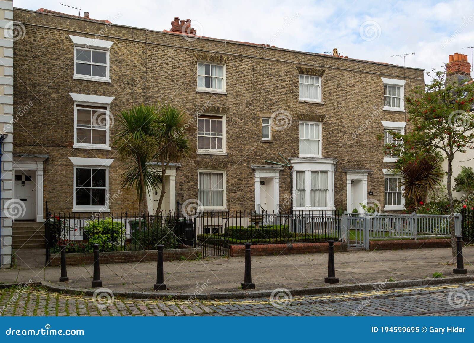 A Row of Victorian Terraced Houses in Old Commercial Road in Portsmouth ... A Row of Victorian Terraced Houses in Old Commercial Road in Portsmouth ...