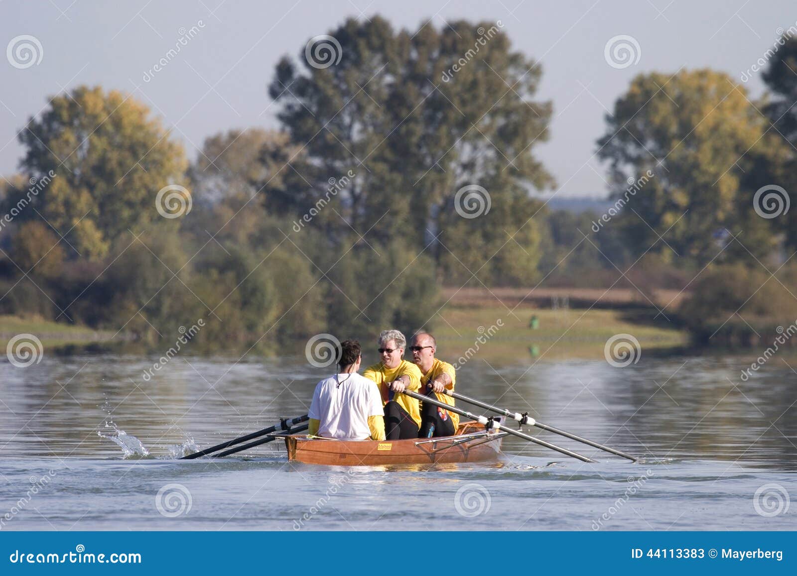 Rowing a canoe editorial stock photo. Image of north - 44113383