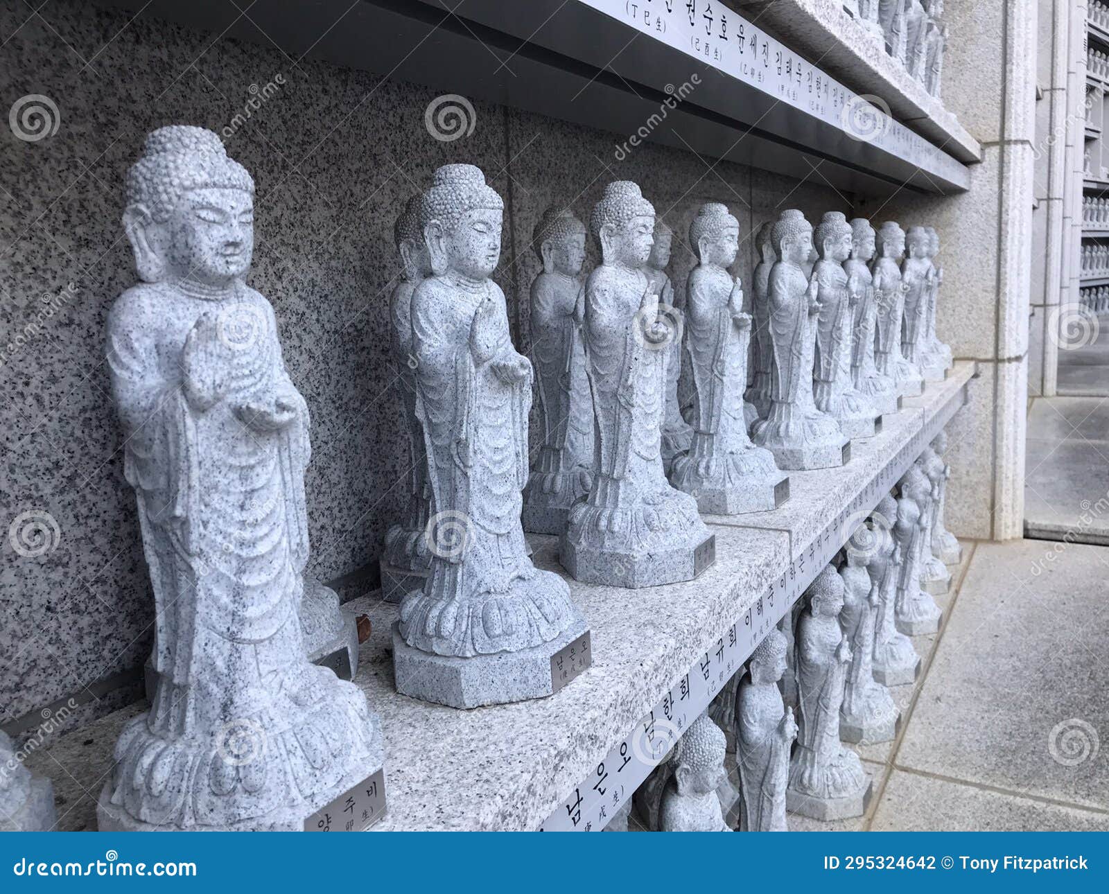 Rows of Statues in Korean Shrine Stock Photo - Image of monument ...