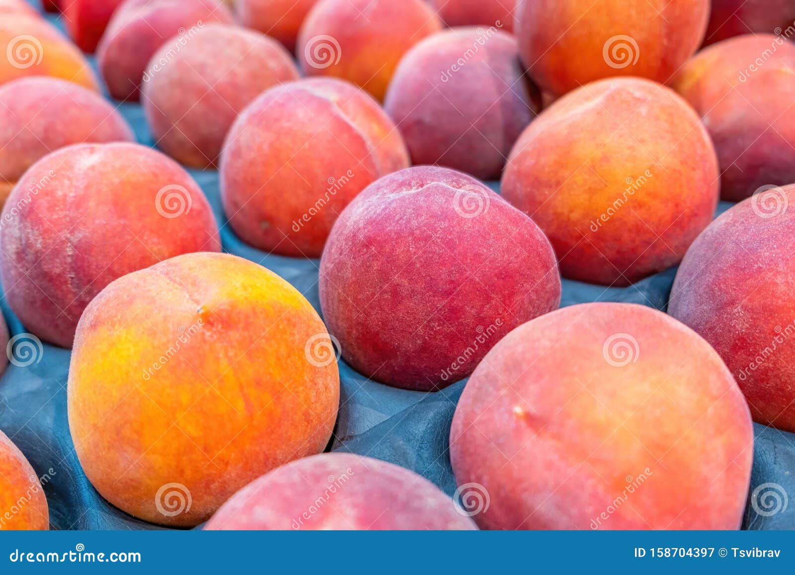 Rows of Red and Orange Peaches. Stock Image - Image of peaches ...