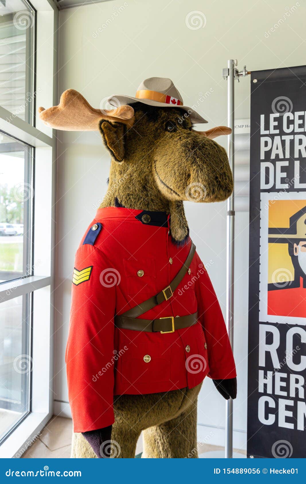 Royal Canadian Mounted Police Editorial Photo - Image of suit, model ...