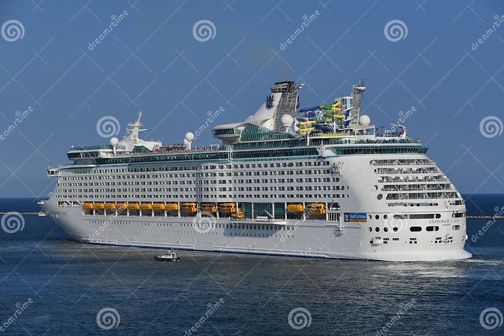 Royal Caribbean Explorer of the Seas Editorial Photography - Image of ...