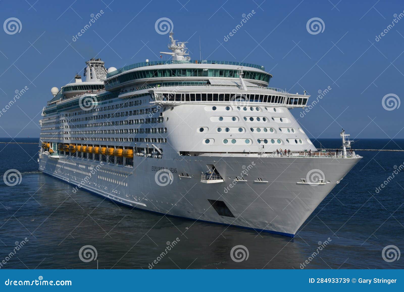 Tugboat ROYAL MELBOURNE Pushing Double Hulled Barge BERNIE BRIERE ...