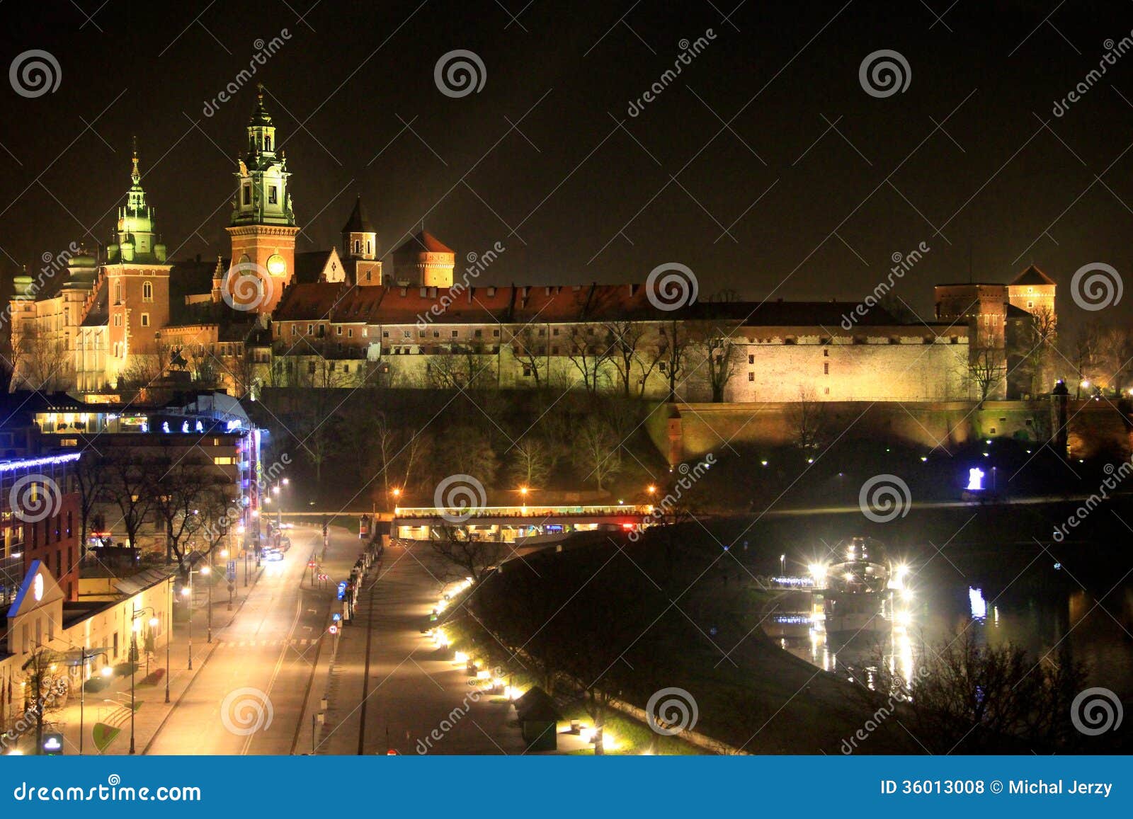 Royal Castle in Krakow, Poland Editorial Stock Photo - Image of polish ...