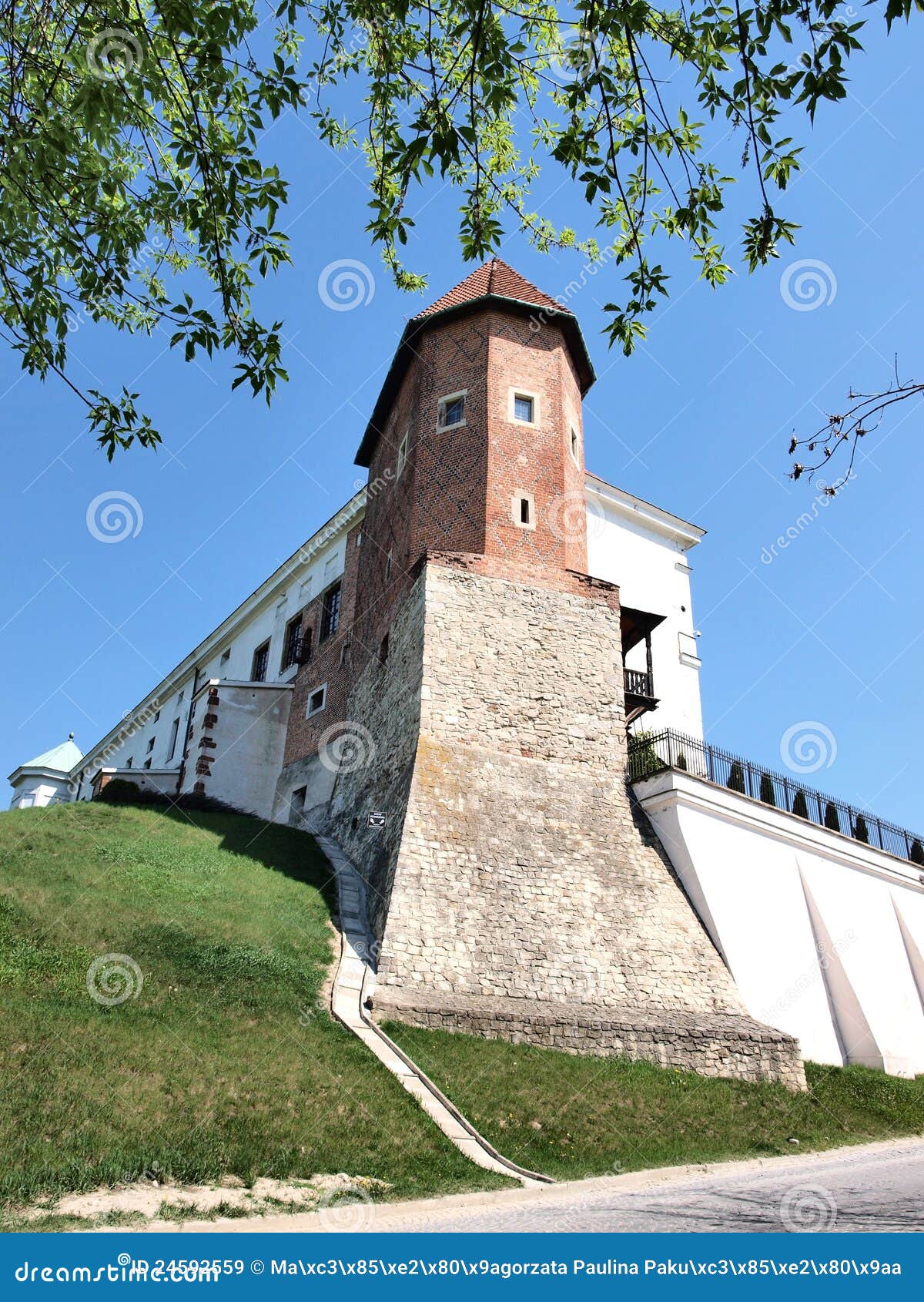 Royal Castle, Sandomierz Poland Stock Image - Image of blue, fortress ...