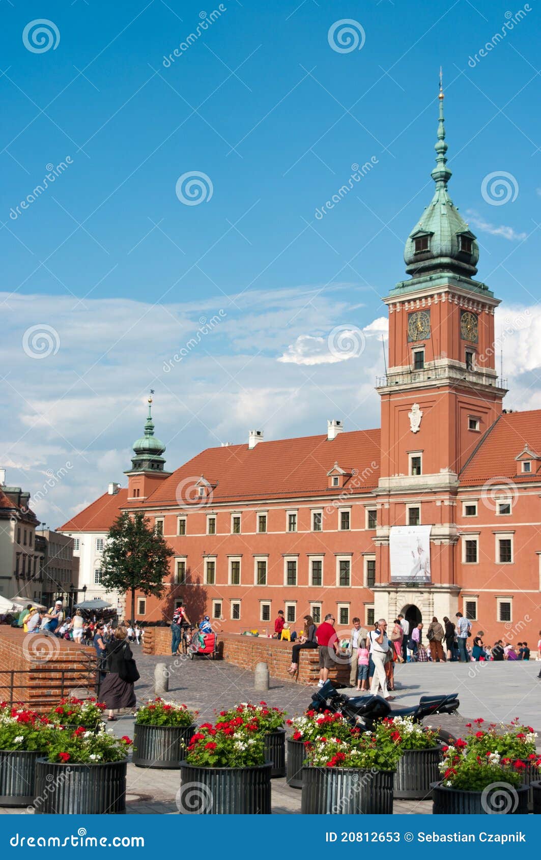 Royal Castle in Warsaw editorial stock photo. Image of scenic - 20812653