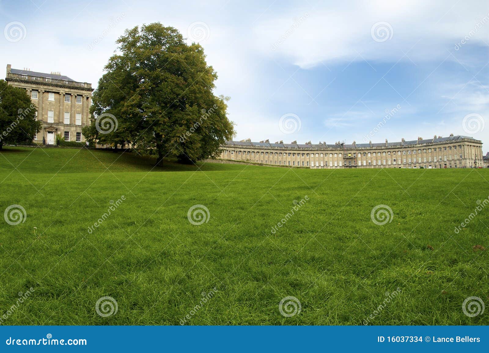The Royal Crescent stock photo. Image of residential - 16037334