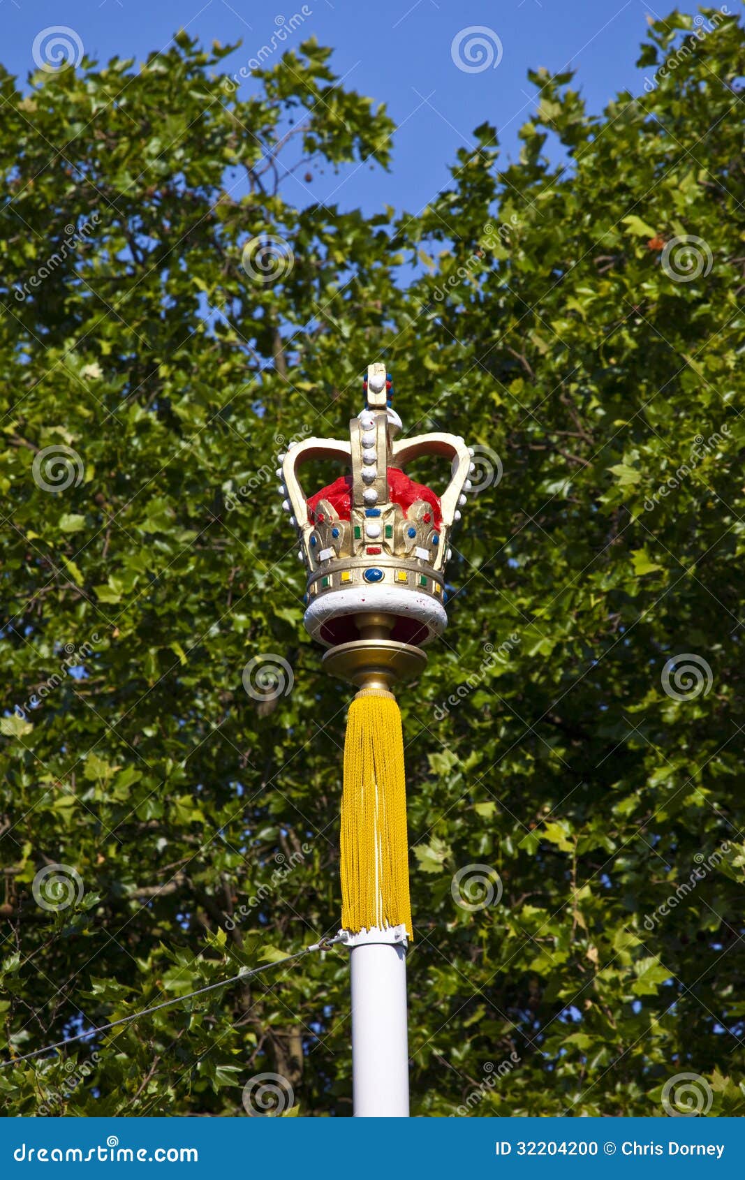 Royal Crown in London stock photo. Image of landmark - 32204200