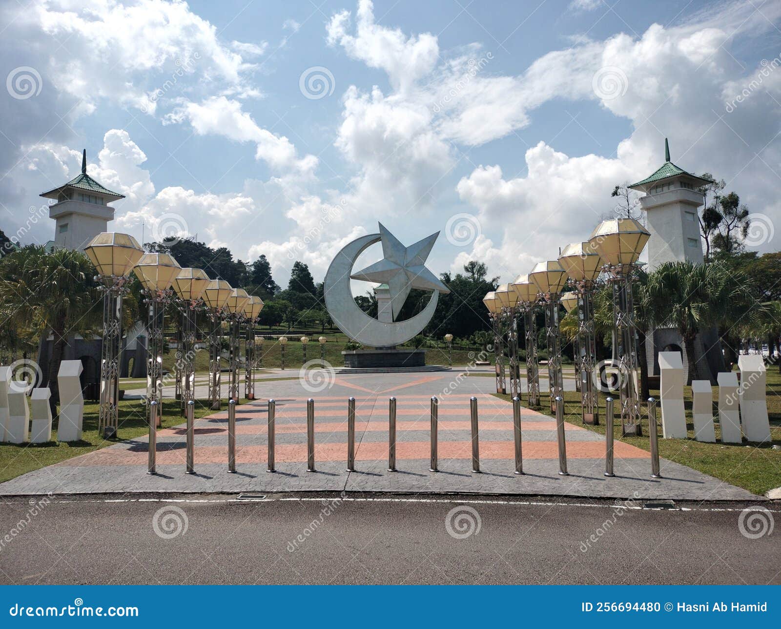 A Royal Garden Outside Palace Compound Stock Photo - Image of palace ...
