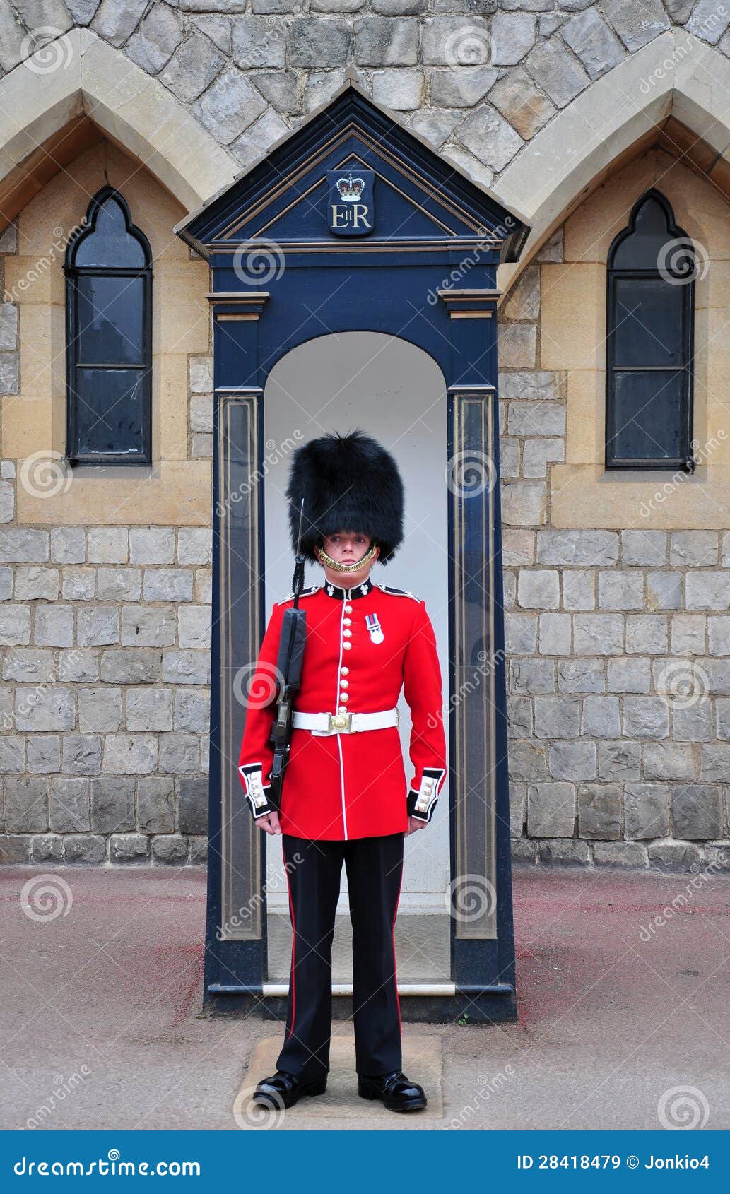 Royal Guard at Windsor Castle Editorial Stock Image - Image of changing ...
