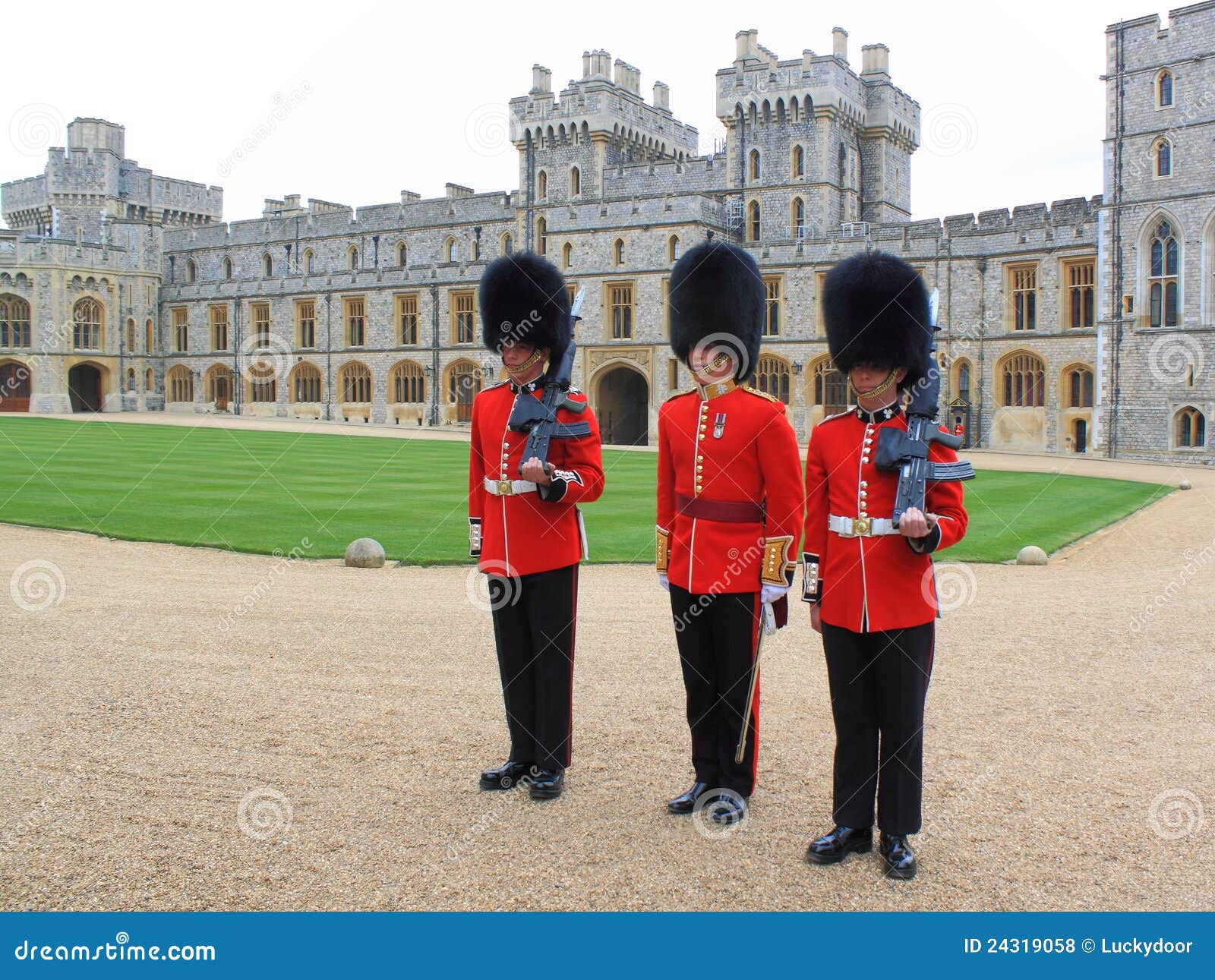 Royal Guards at Windsor Castle Editorial Stock Photo - Image of change ...