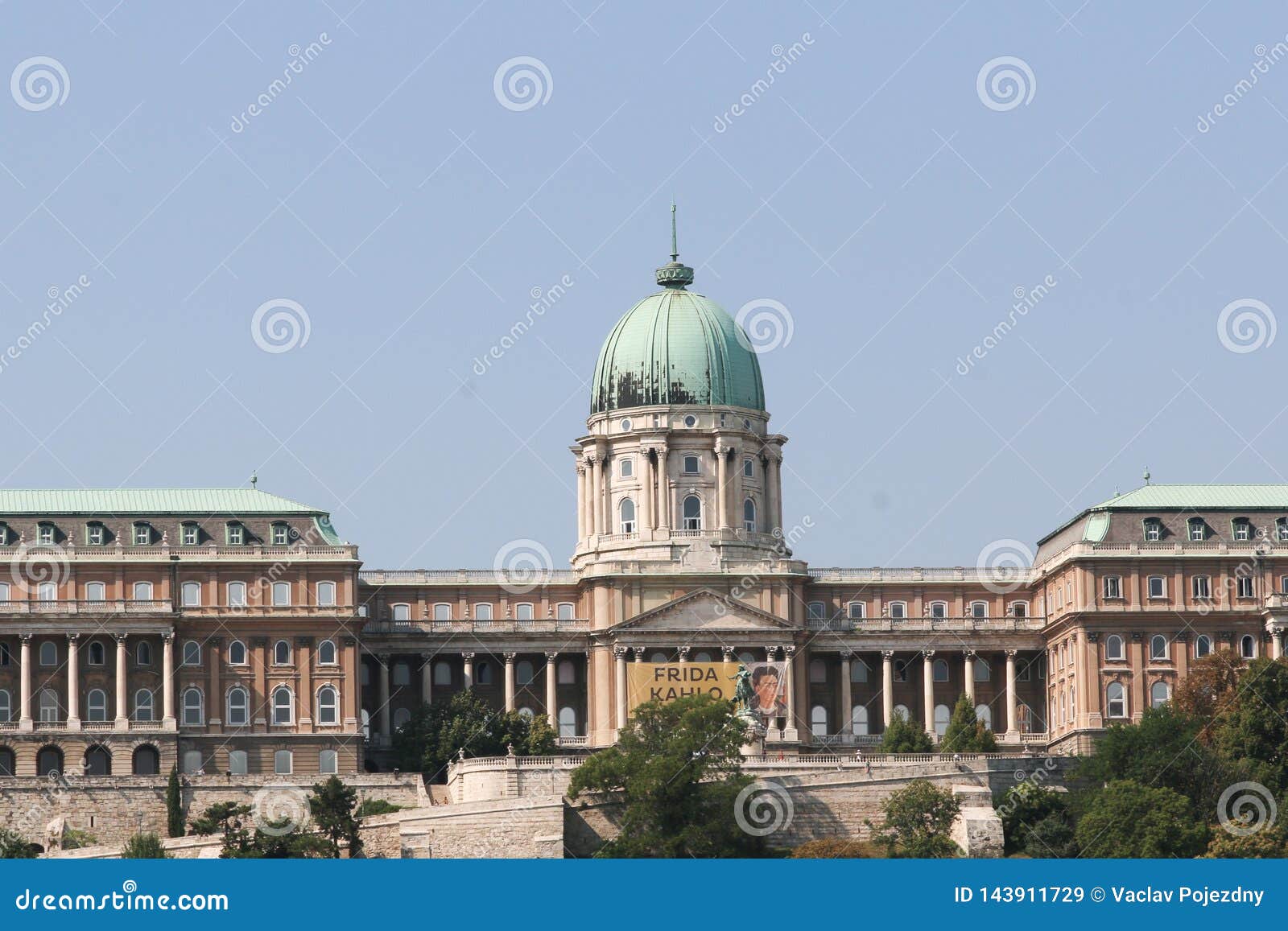 Buda castle in Budapest editorial stock image. Image of summer - 143911729