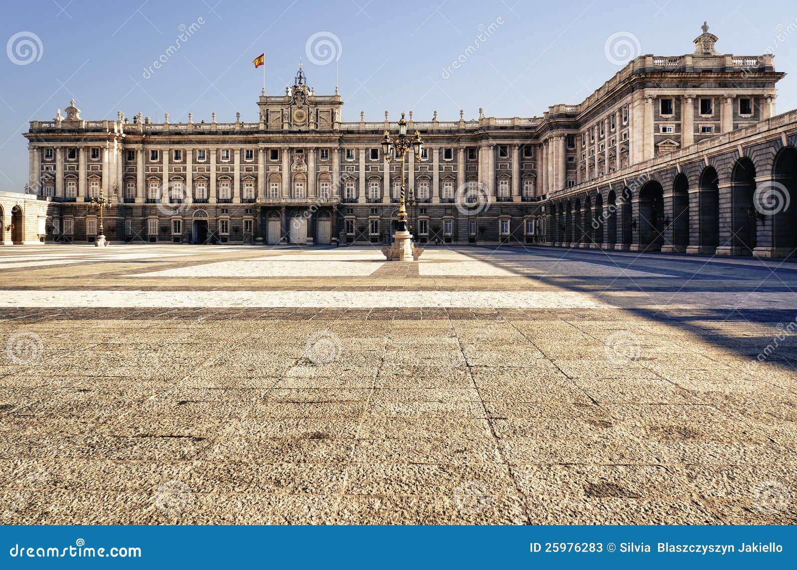 Royal Palace, Madrid stockbild. Bild von antike, barock - 25976283
