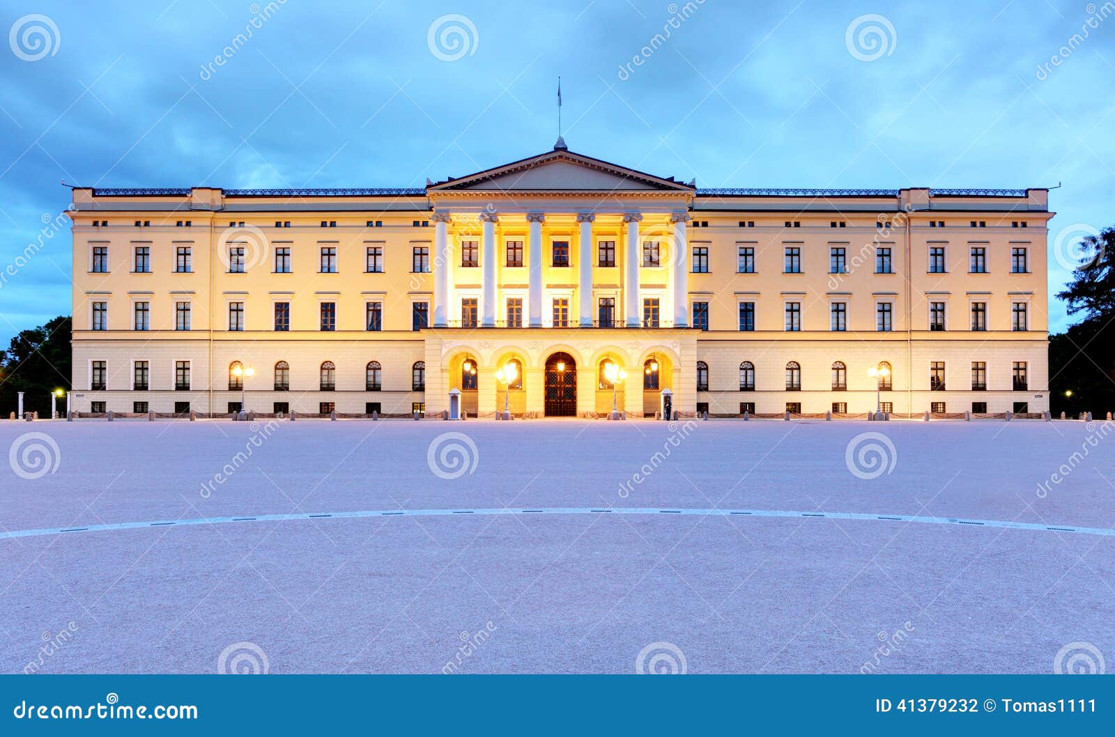 Royal Palace in Oslo at Night, Norway Stock Photo - Image of evening ...