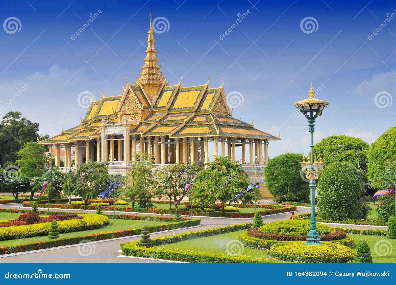 The Royal Palace in Phnom Penh, Cambodia Stock Photo - Image of bloom ...