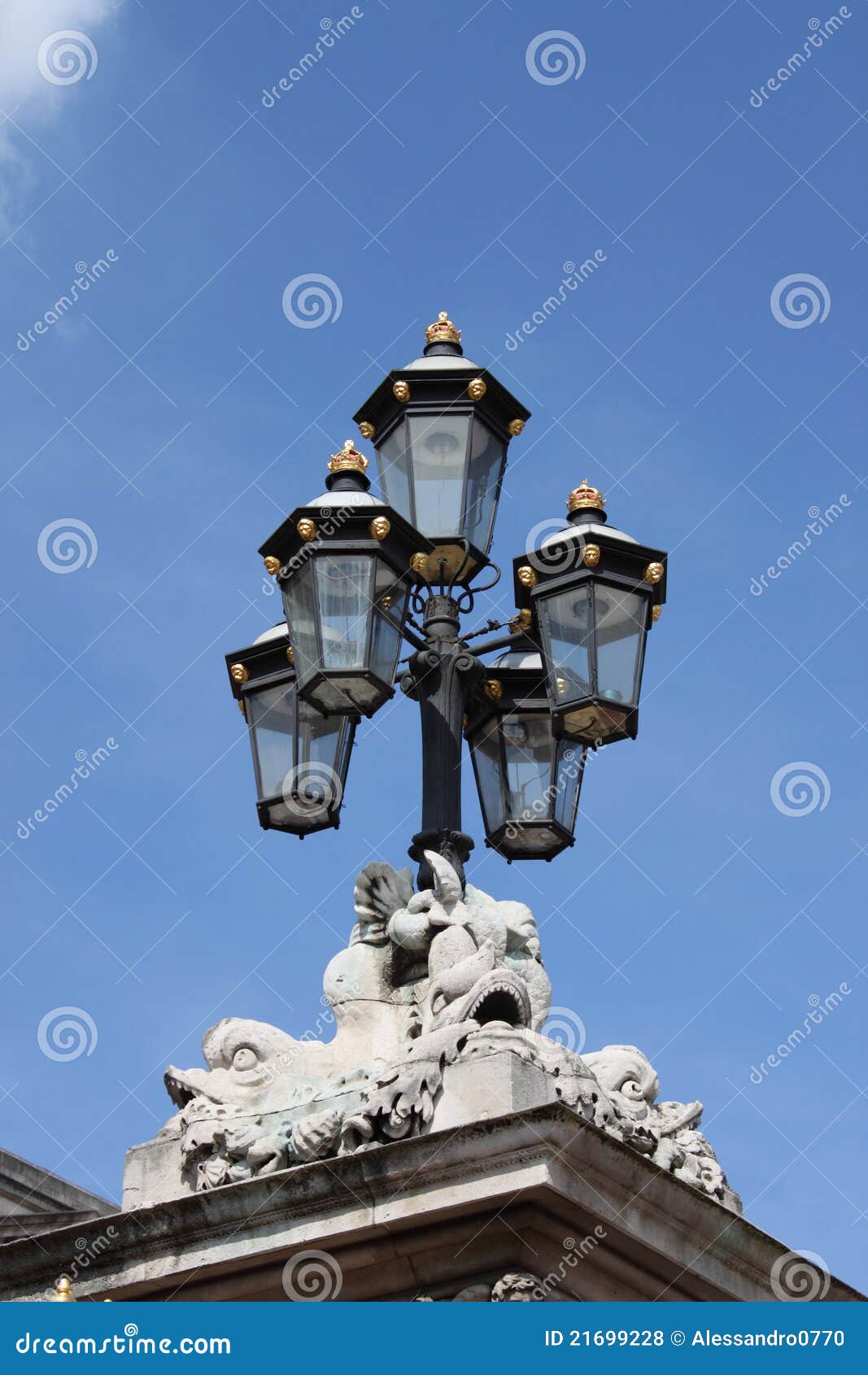 Royal Street Lamp in Buckingham Palace Stock Photo - Image of detailed ...
