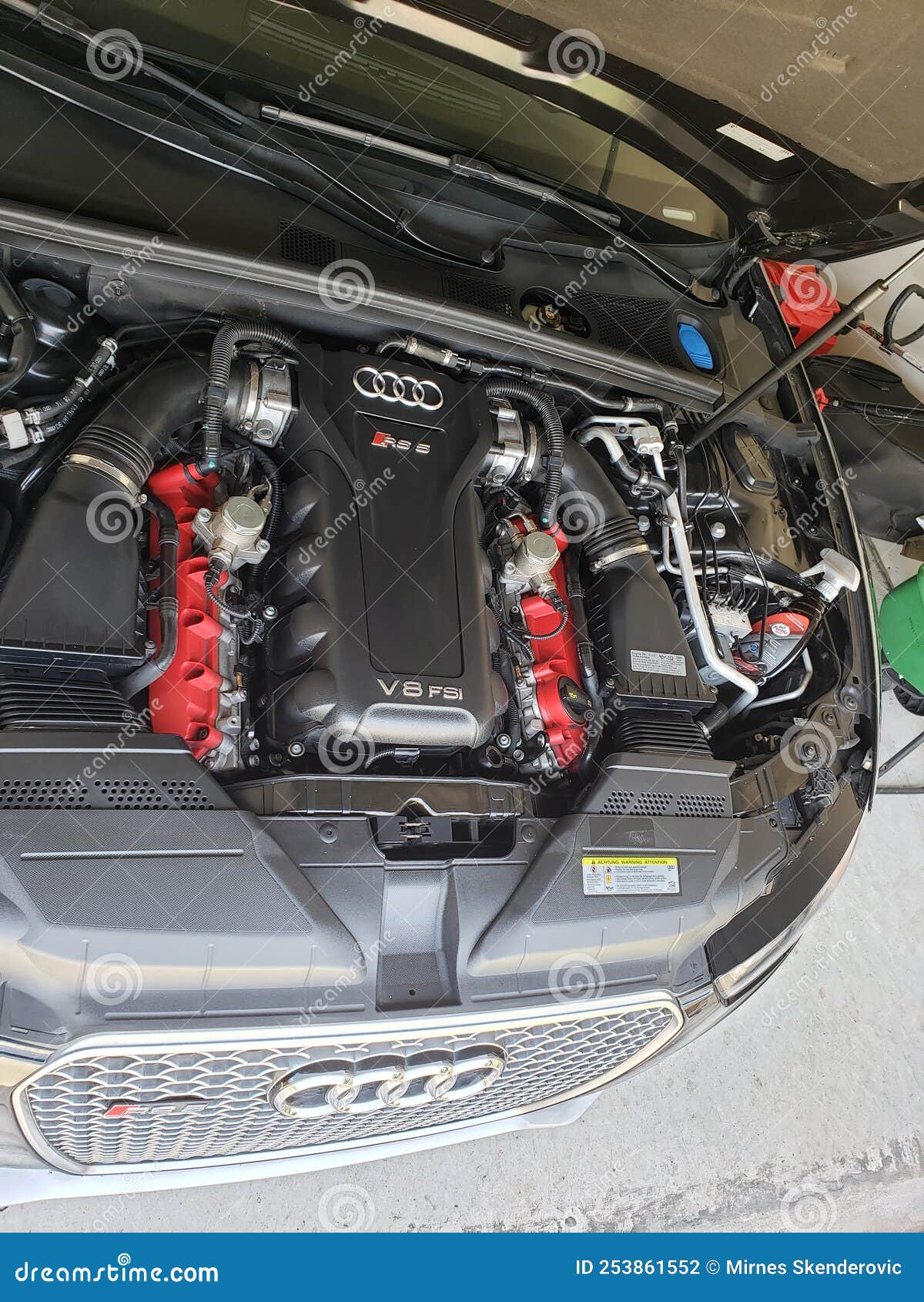 Rs5 V8 Power Engine Detailing Editorial Photography - Image of wheel ...