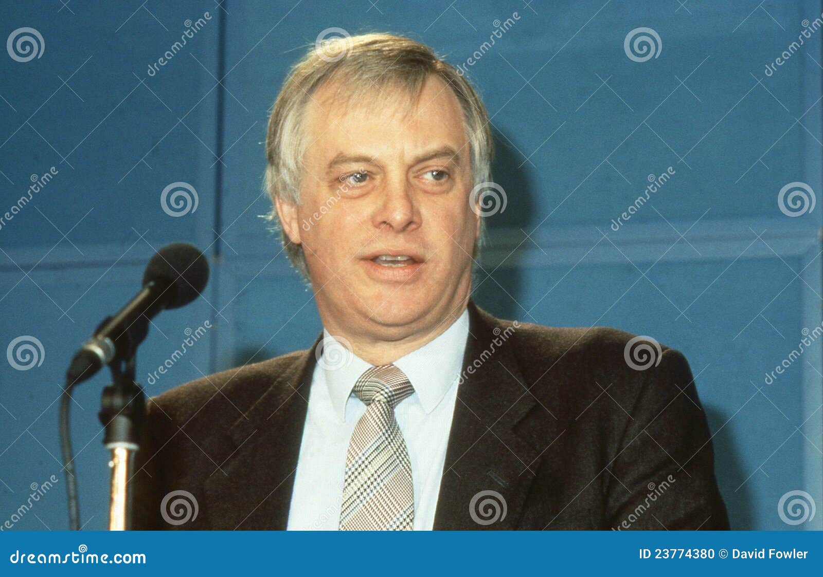 Rt.Hon. Christopher Patten redactionele afbeelding. Image of gouverneur ...