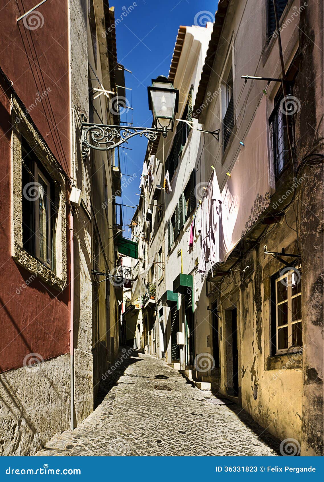 Ruas de Lisboa imagem de stock. Imagem de horizonte, mediterrâneo ...