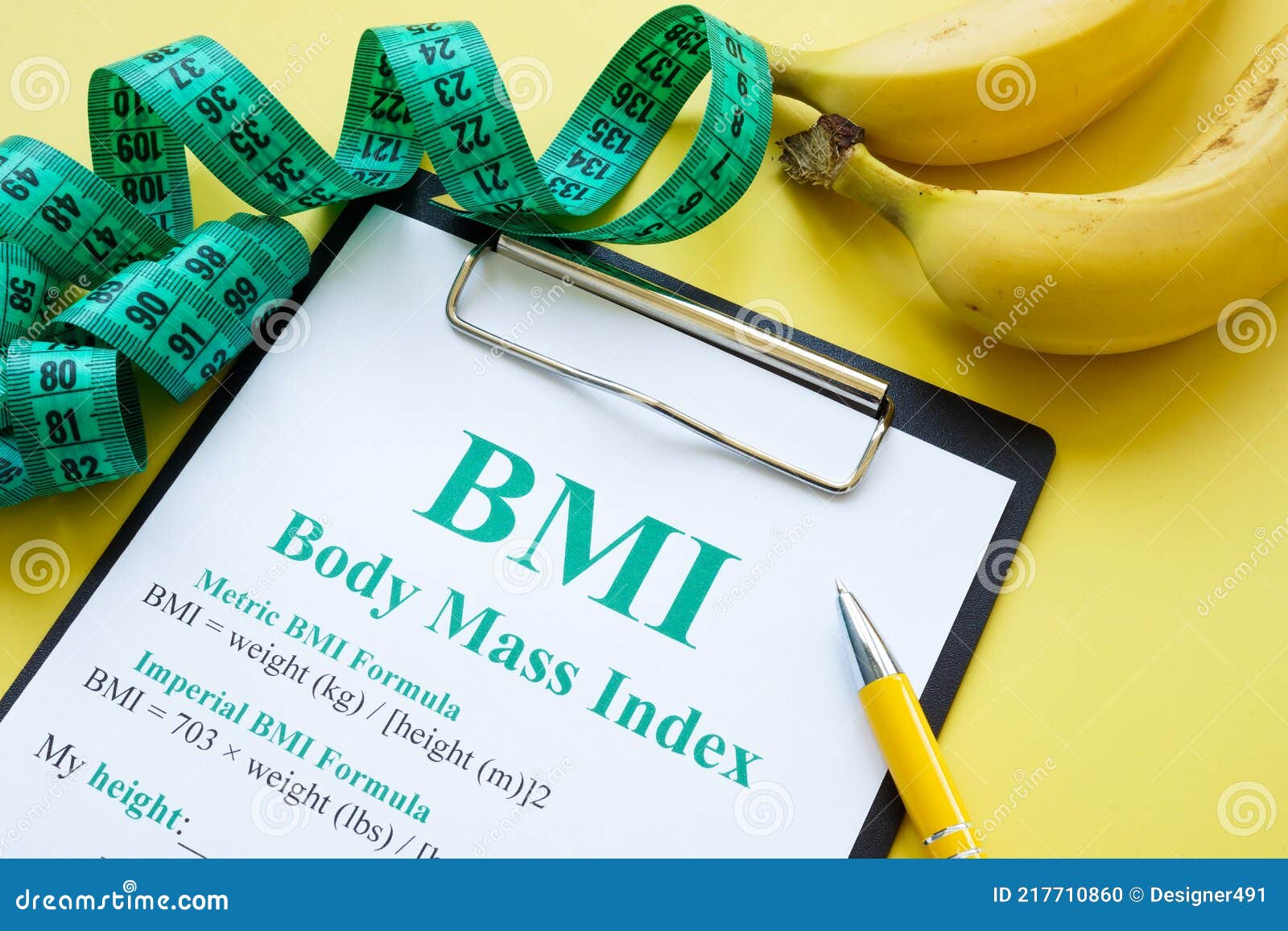 Ruban De Mesure Et Formule D'indice De Masse Corporelle Bmi. Photo ...