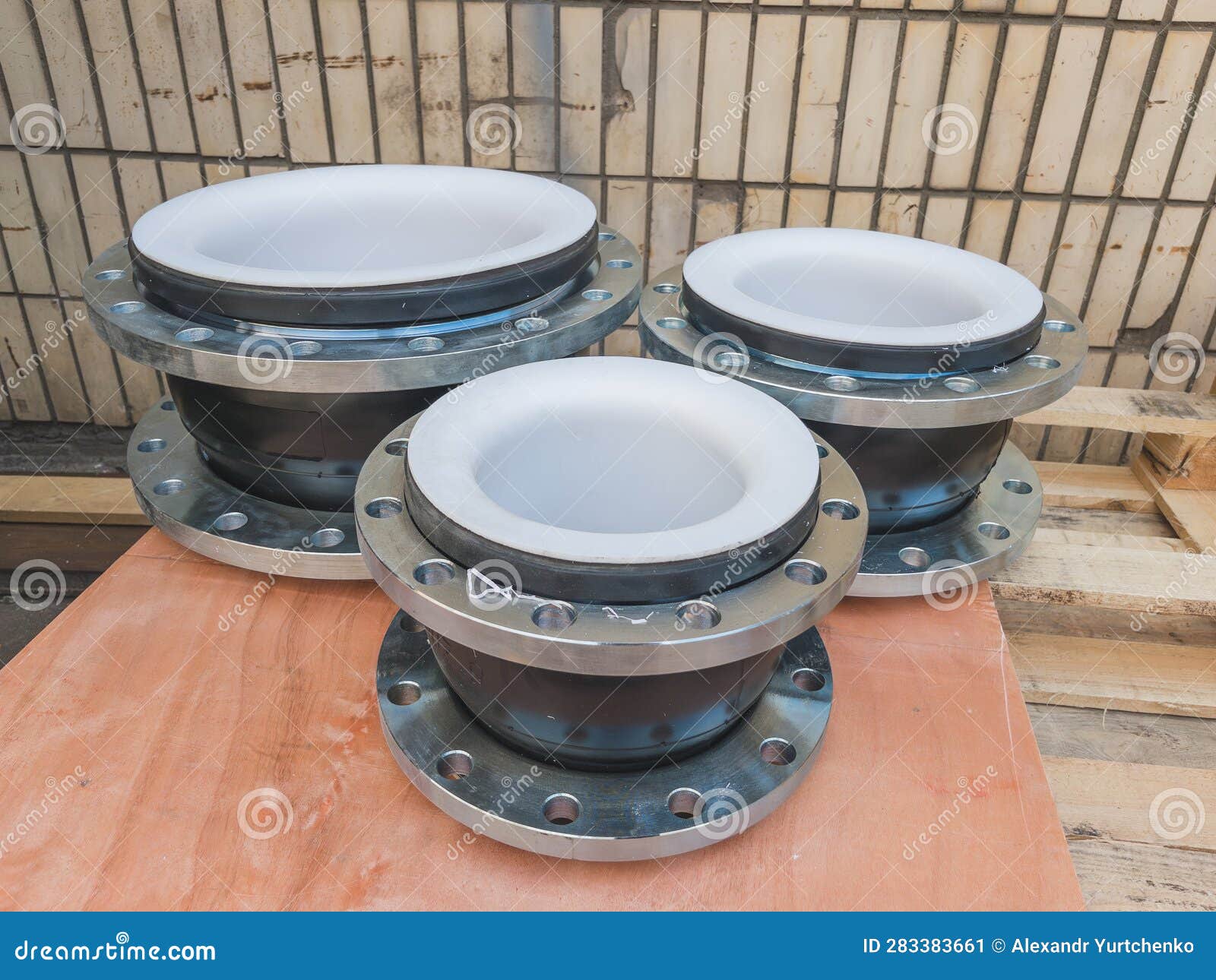 Rubber Flange Compensators with Internal Fluoroplastic Coating Stock ...