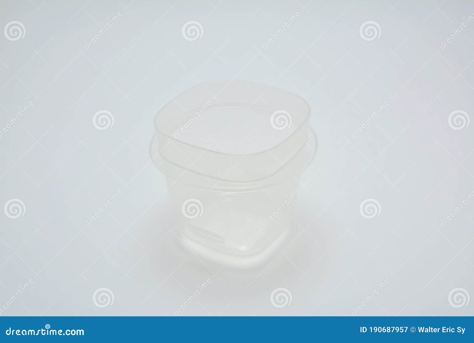 Rubbermaid Plasticware Liquid Container in the Philippines Editorial ...