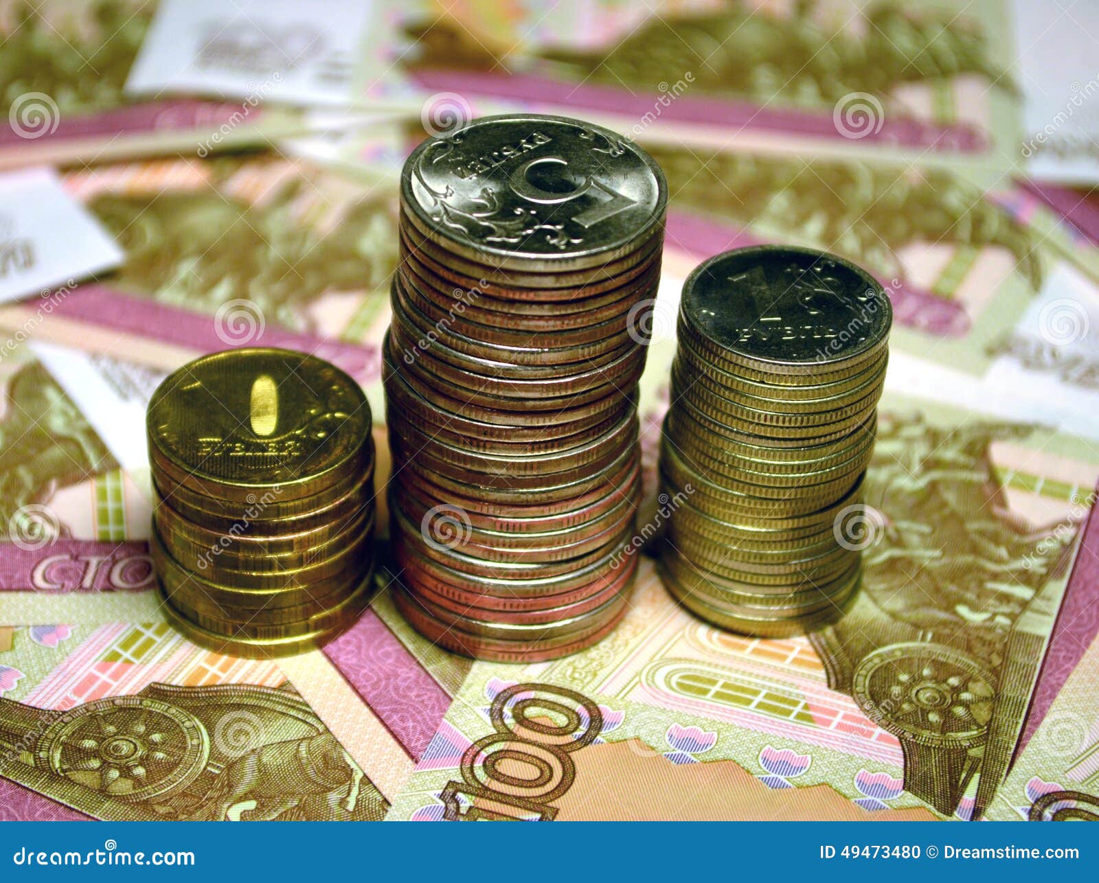 Rublos Rusas De Billetes De Banco Y Monedas Foto de archivo - Imagen de ...