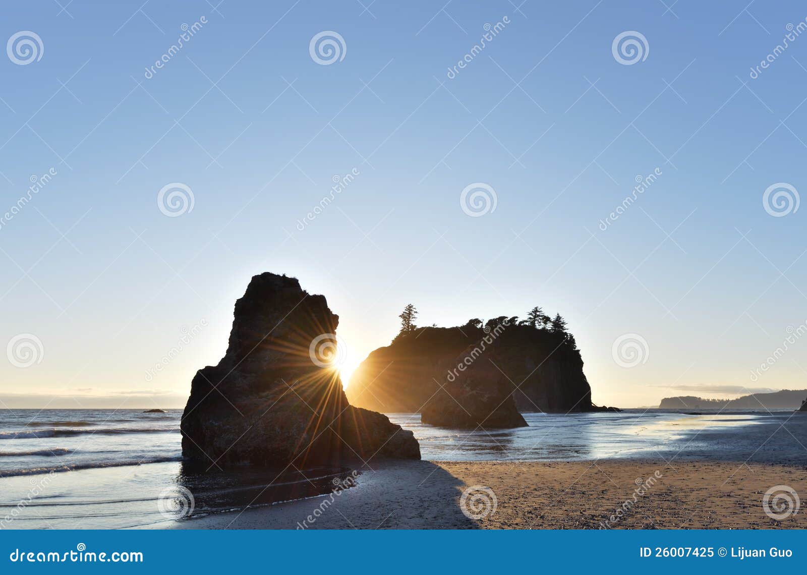 Ruby Beach Sunset stock image. Image of sunray, ruby - 26007425