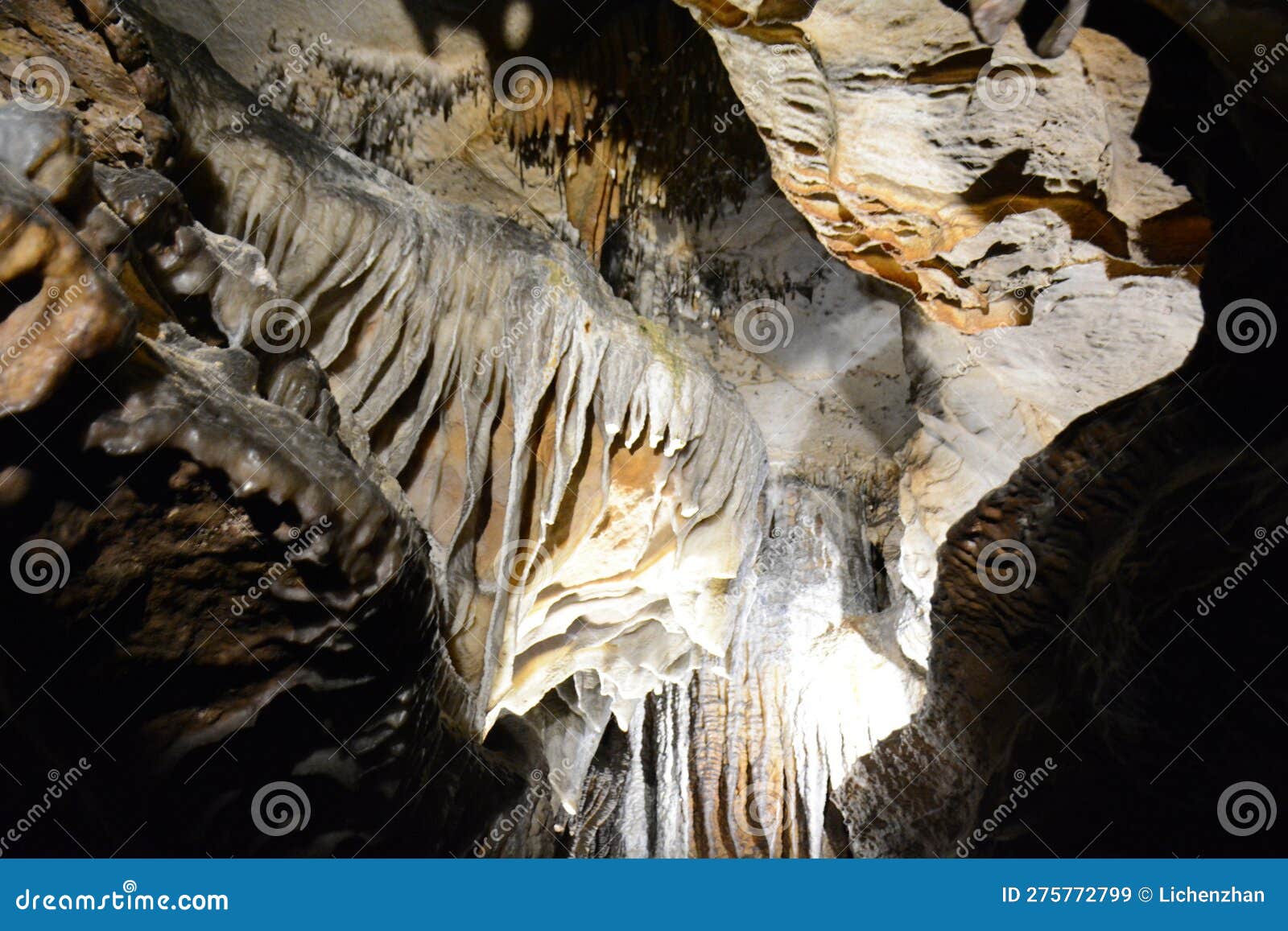 Ruby Falls cave stock image. Image of caving, formation - 275772799