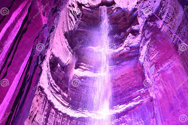 Ruby Falls in Chattanooga, Tennessee Editorial Stock Photo - Image of ...